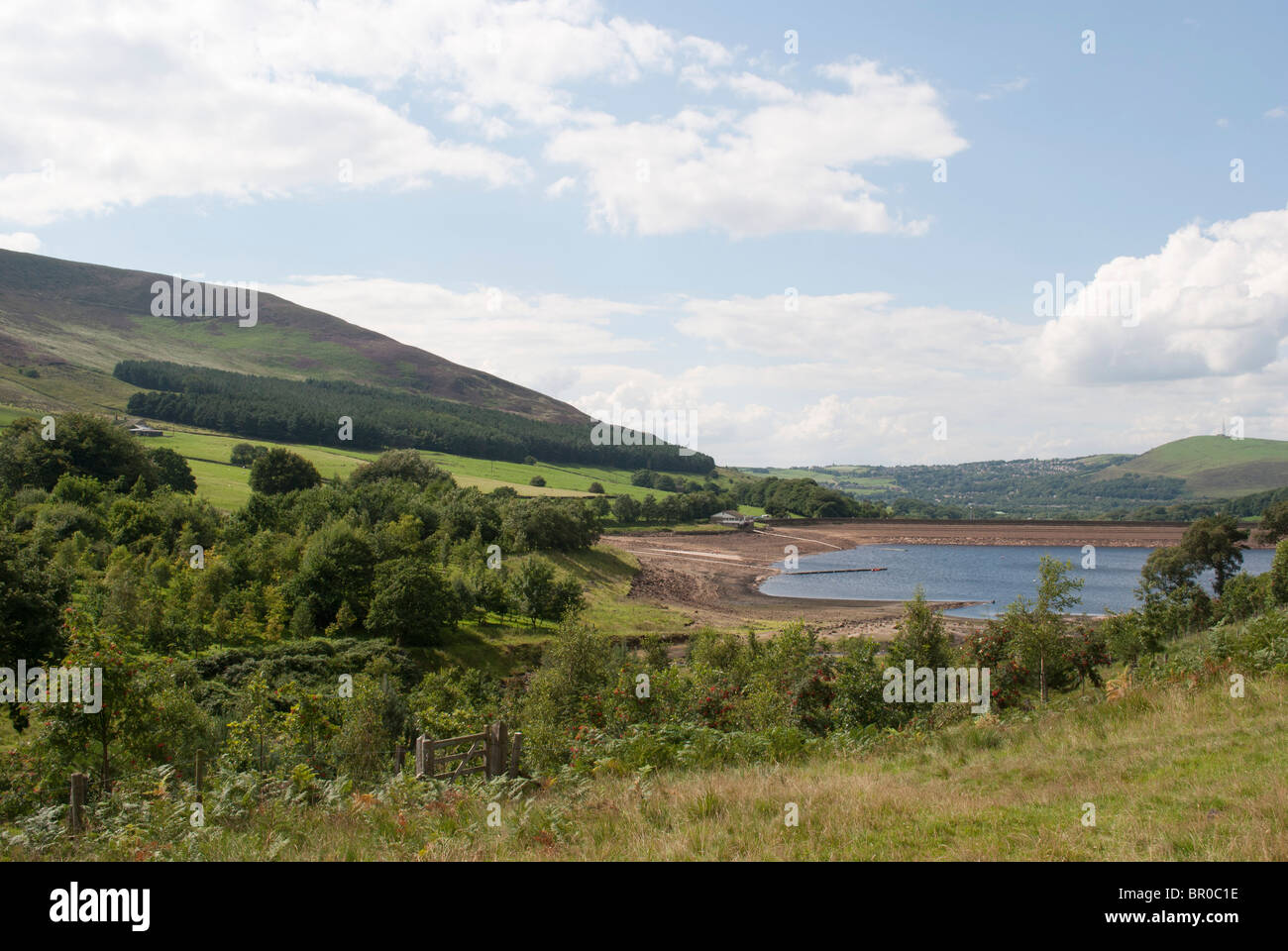 Dovestones reservoir Banque de photographies et d’images à haute ...
