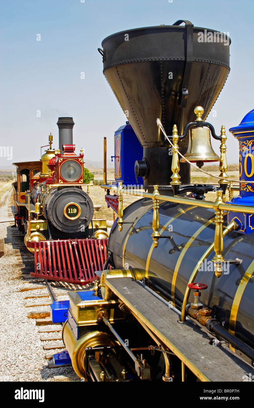 Union Pacific Railroad # 119 et la Central Pacific's # 60, Jupiter, s ...