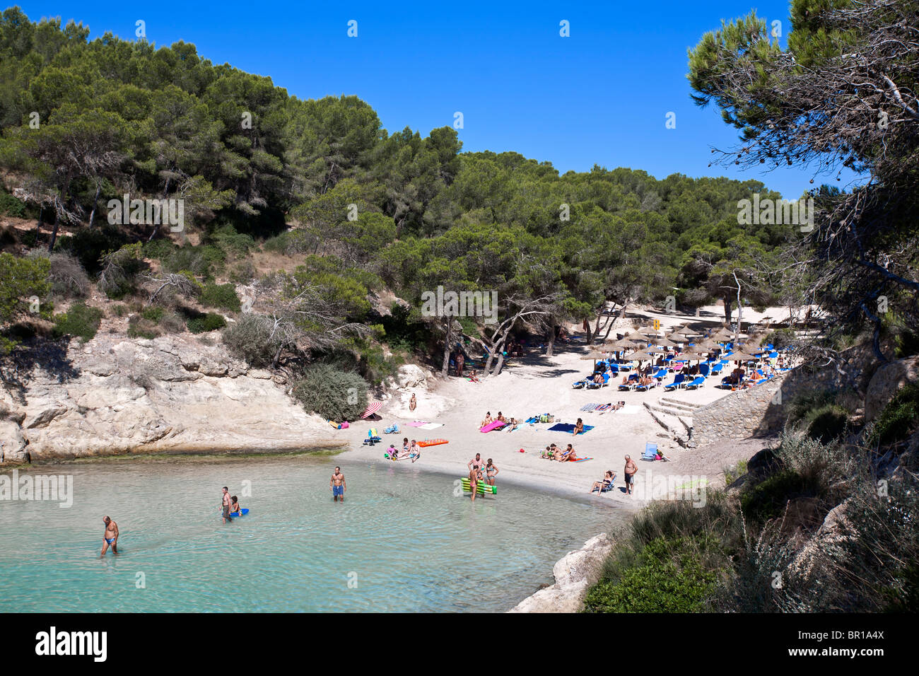 Cala falco cove Banque de photographies et d’images à haute résolution ...