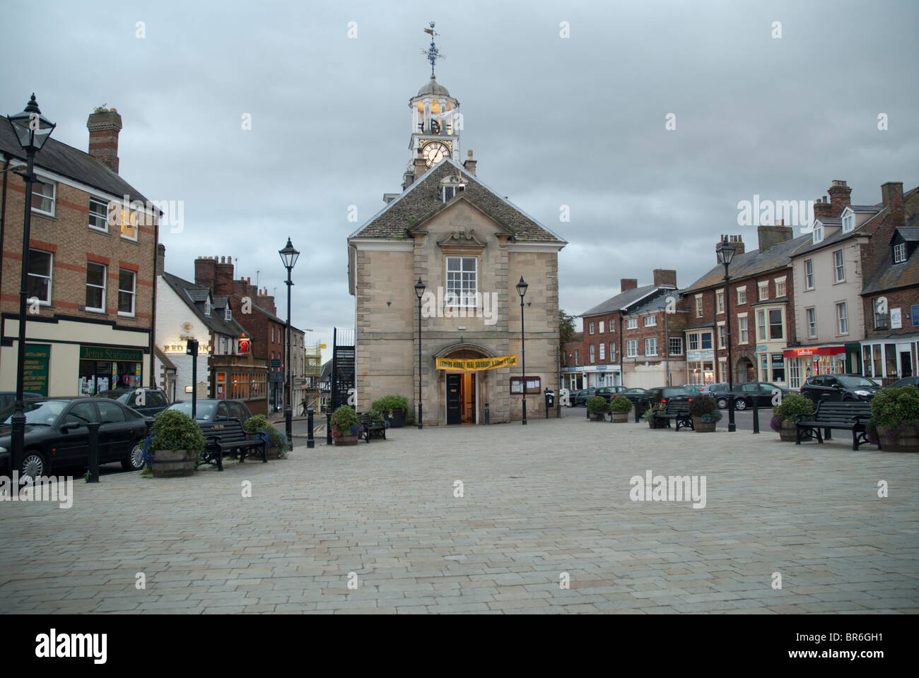 Brackley town hall Banque de photographies et d’images à haute ...