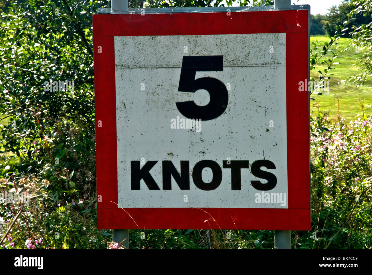 Knots speed limit sign Banque de photographies et d’images à haute ...
