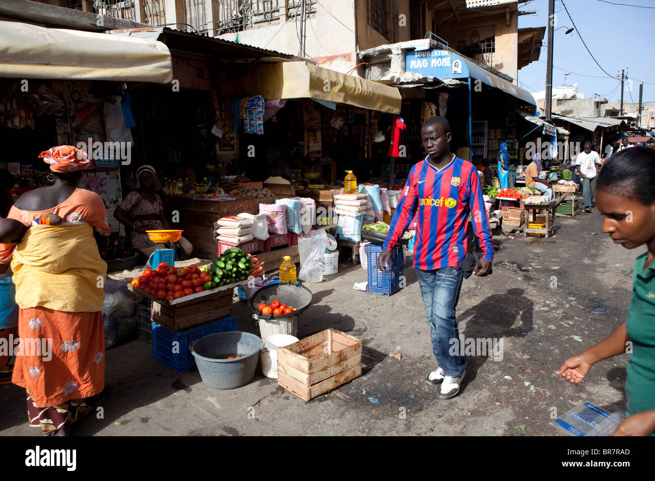 Marché de dakar Banque de photographies et d’images à haute résolution ...