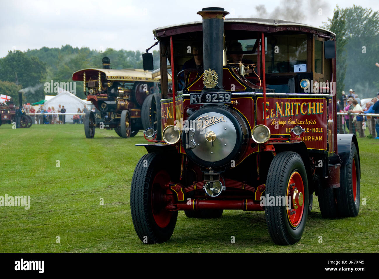 Foden steam traction engine Banque de photographies et d’images à haute ...