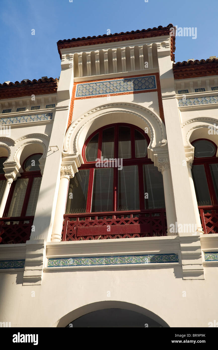 Le style mauresque inspiré 'Alhambra' villa, à Vichy (France). La villa ...