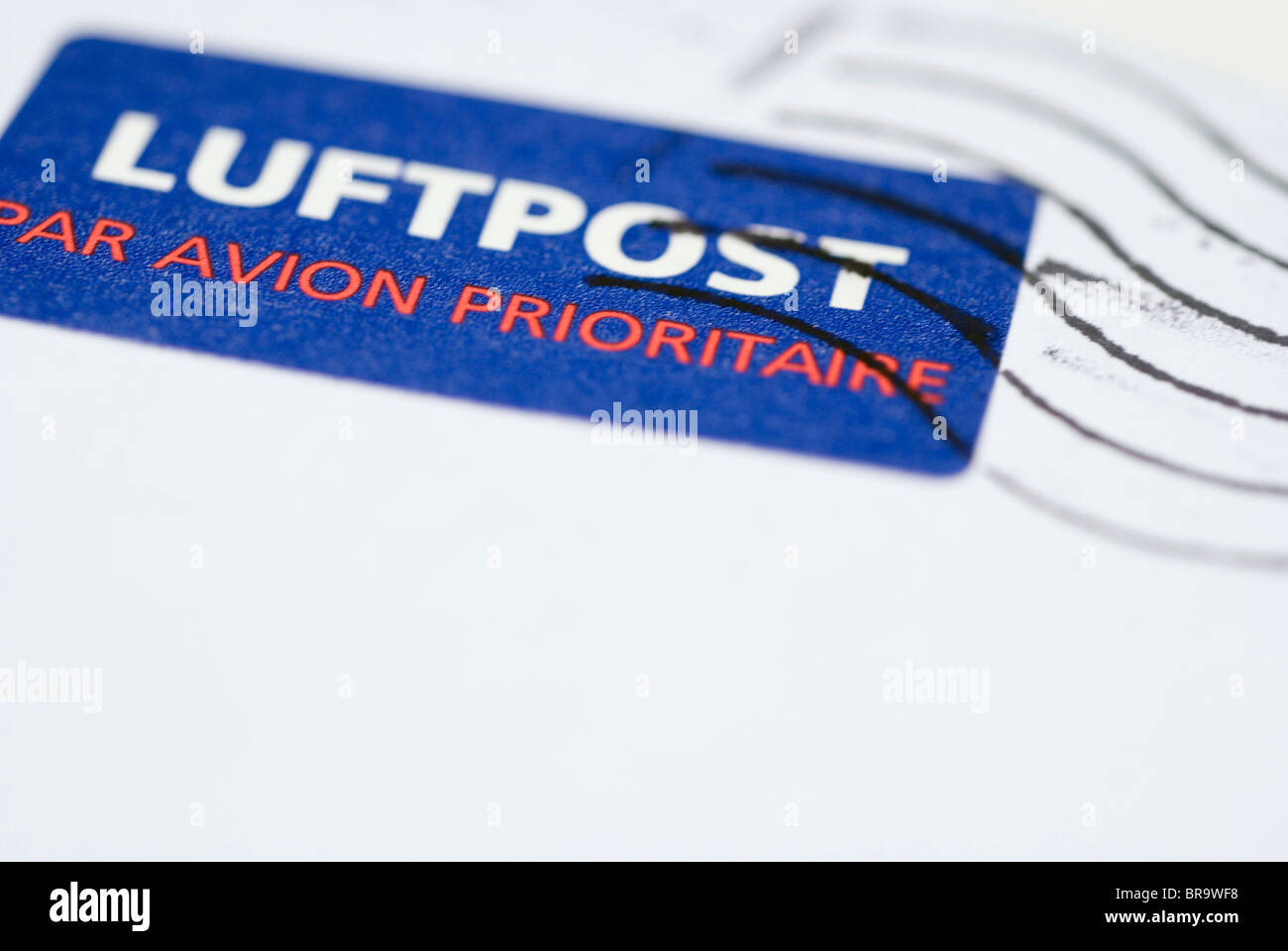 Timbre pour lettre prioritaire Banque de photographies et d’images à ...