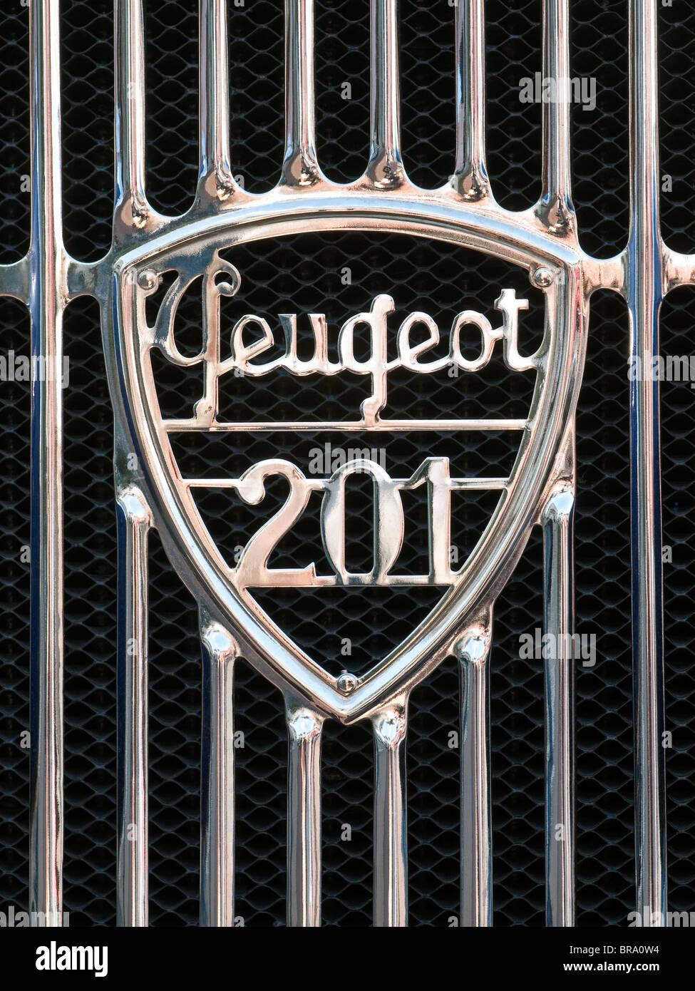 Peugeot Badge Photos & Peugeot Badge Images - Alamy