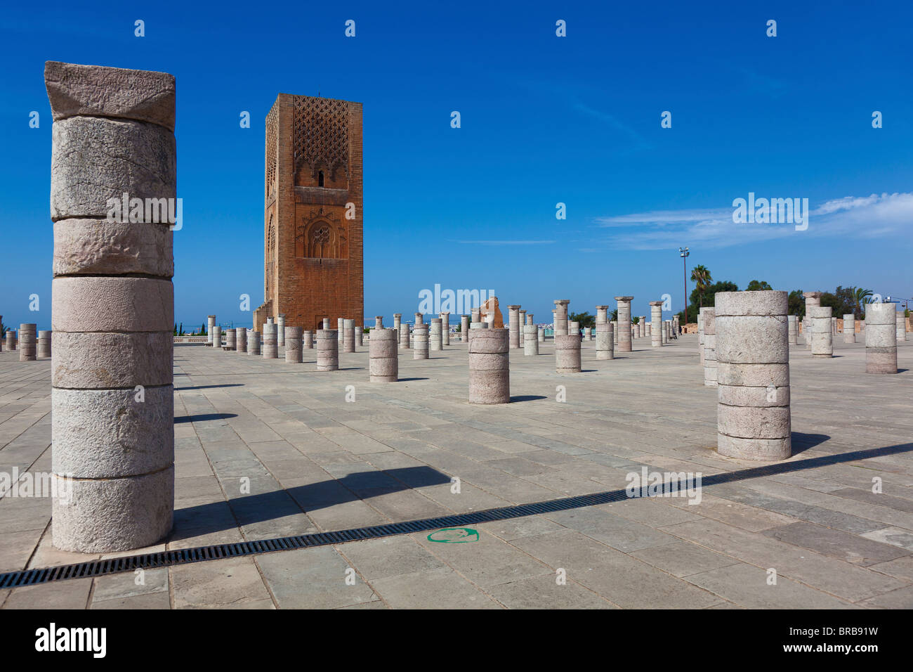 Hassan tower Banque de photographies et d’images à haute résolution - Alamy