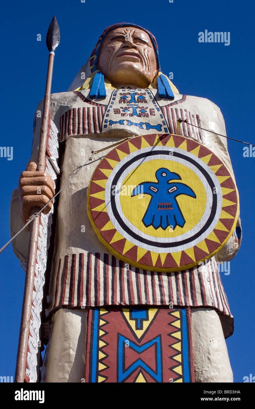 Giant native american indian Banque de photographies et d’images à ...