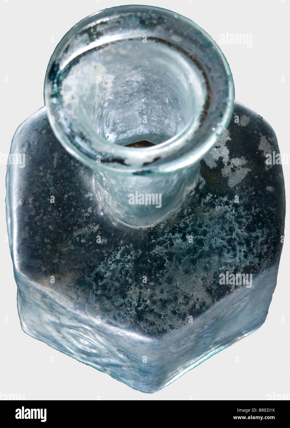 Un récipient en verre romain avec des symboles juifs, A.D. du premier ...
