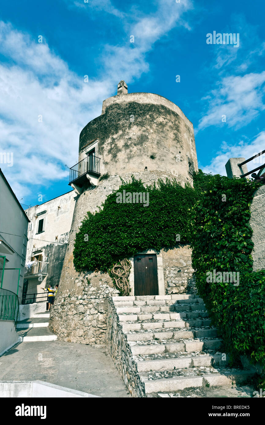 Castle of vieste gargano Banque de photographies et d’images à haute ...