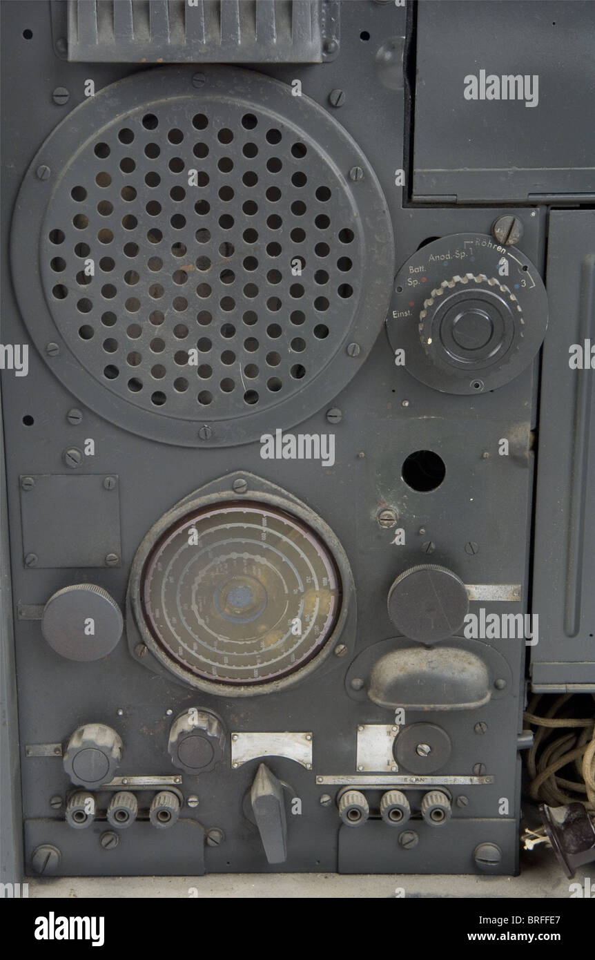 Army radio Banque de photographies et d’images à haute résolution - Alamy