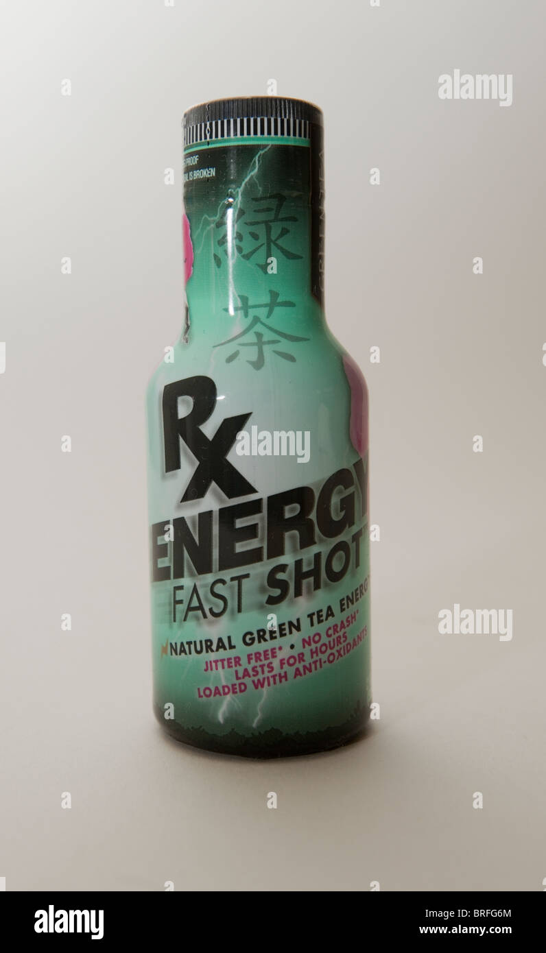 Energy Drinks Shelf Banque d'image et photos - Alamy