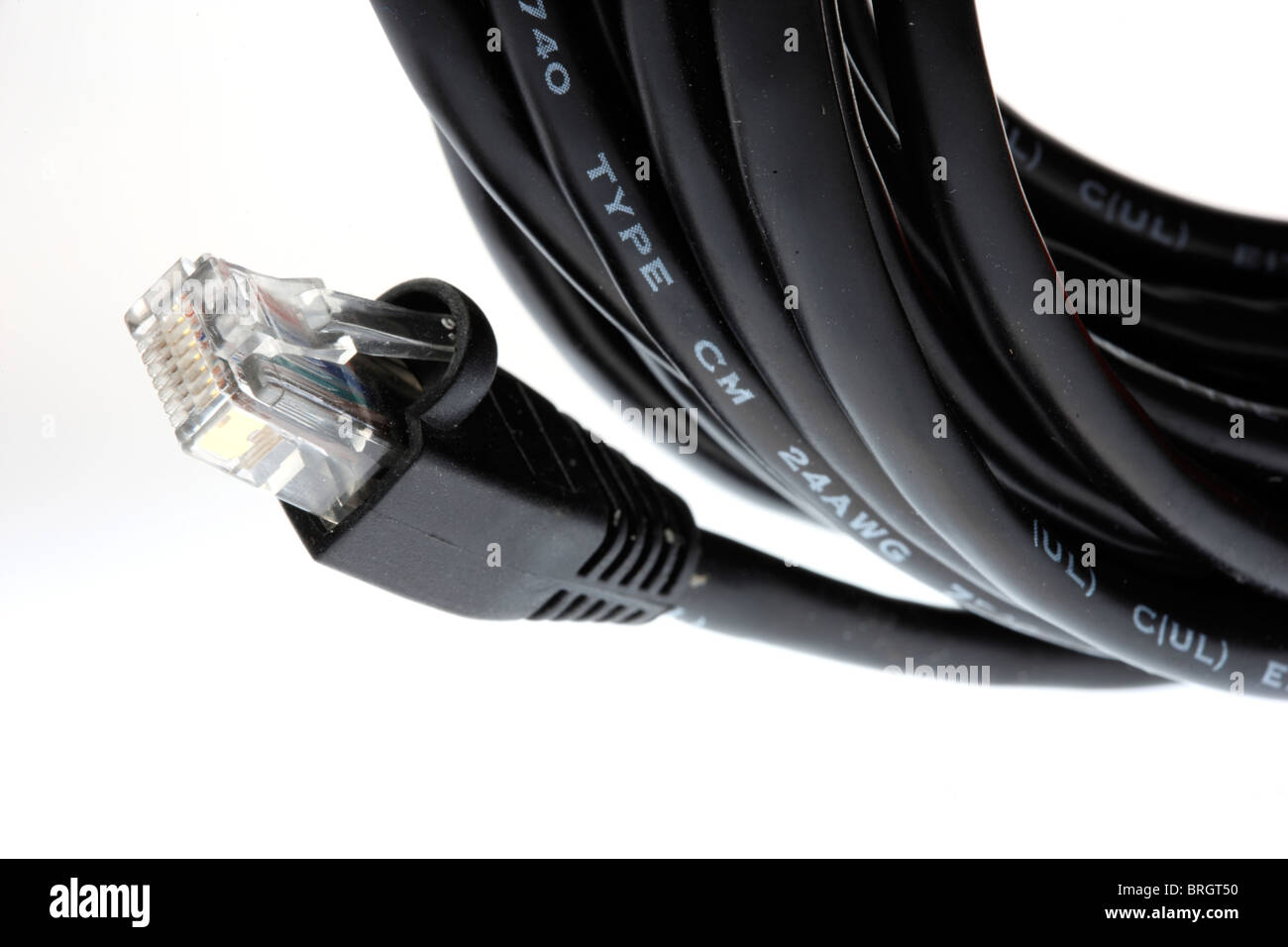 Câble réseau informatique, fiche d'un câble LAN Photo Stock - Alamy