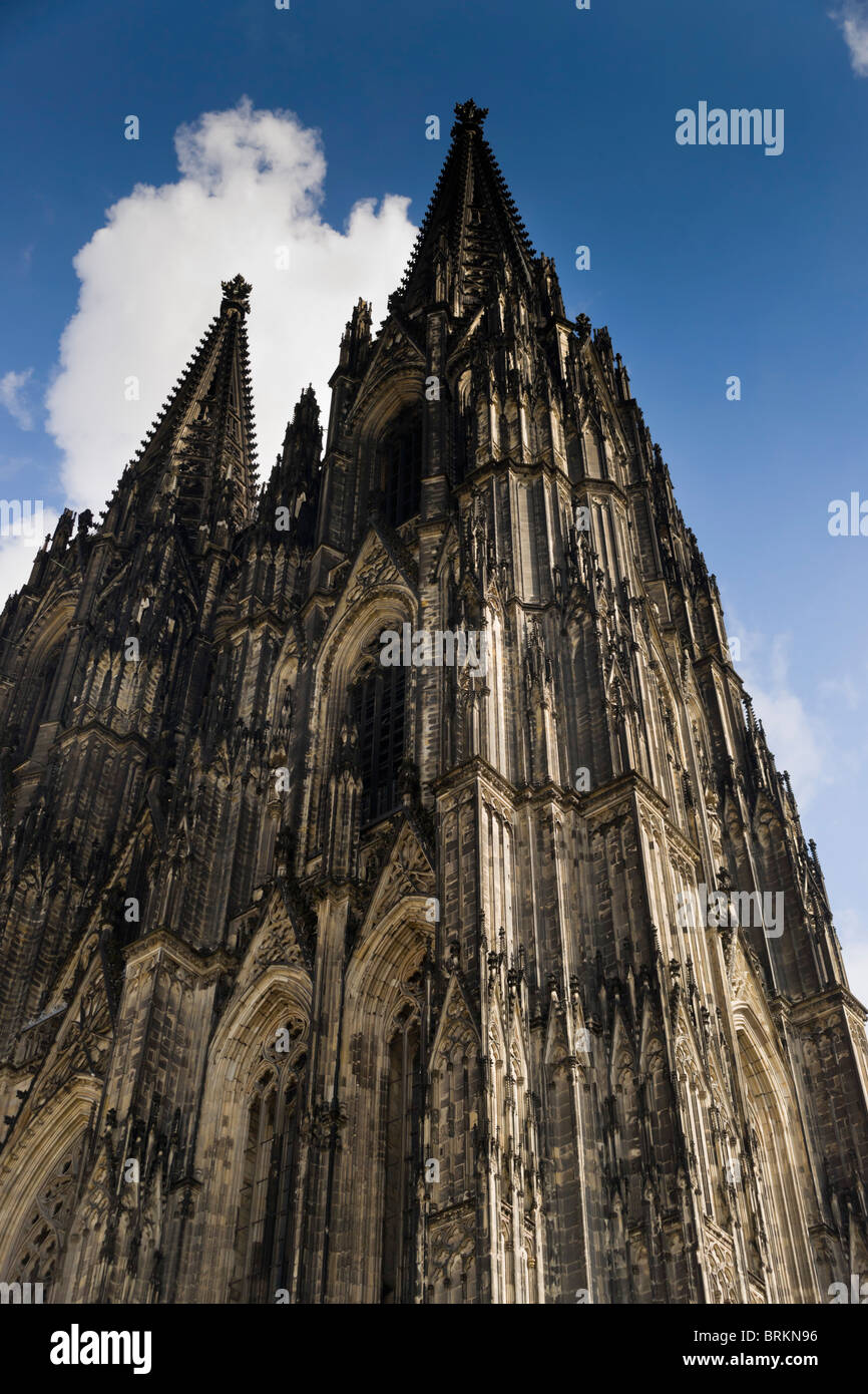 Flèche de la cathédrale de cologne Banque de photographies et d’images ...