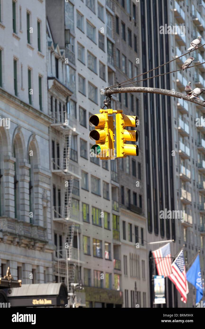 Nouveaux feux de circulation Banque de photographies et d’images à ...