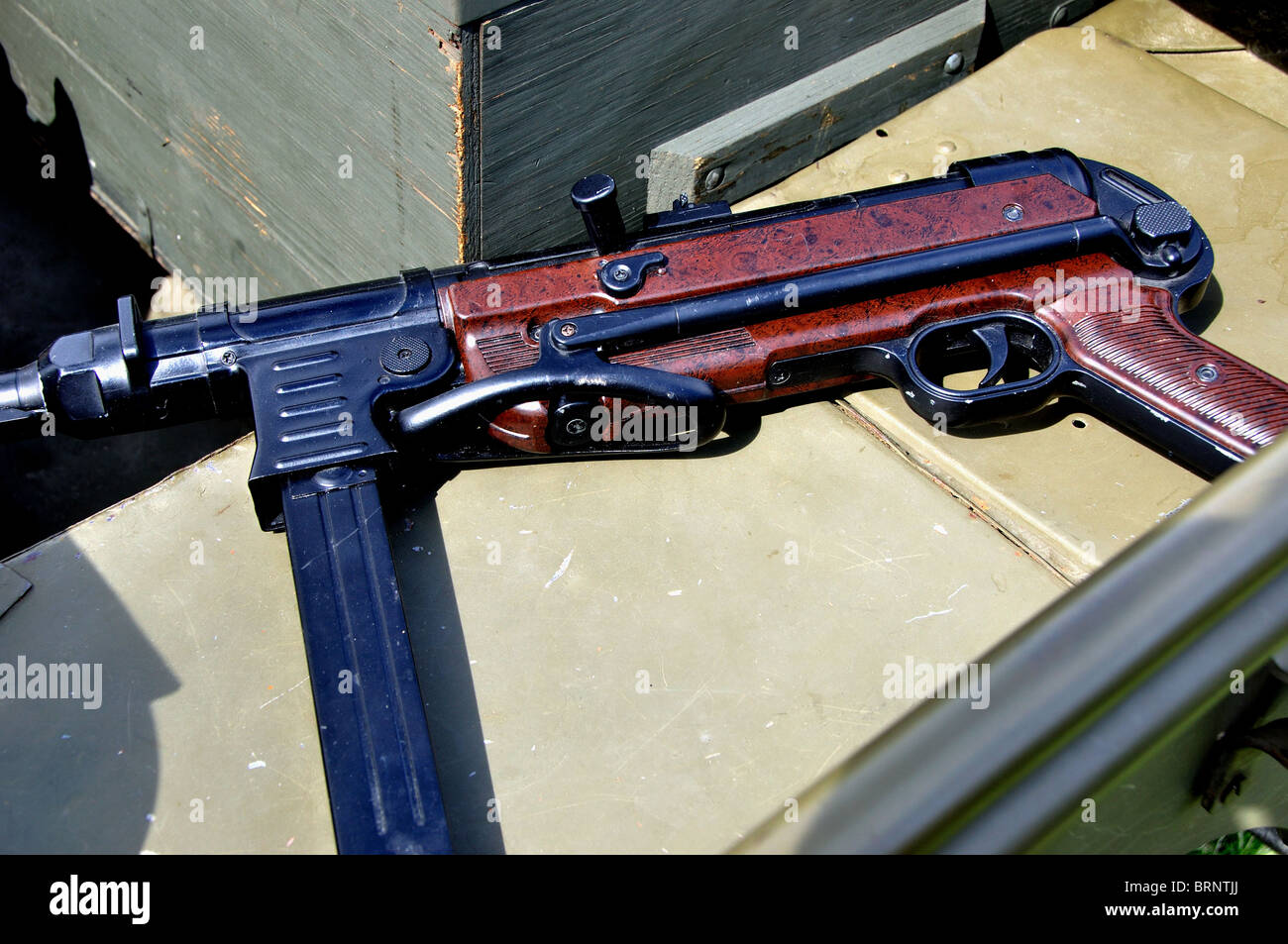 German schmeisser submachine gun Banque de photographies et d’images à ...