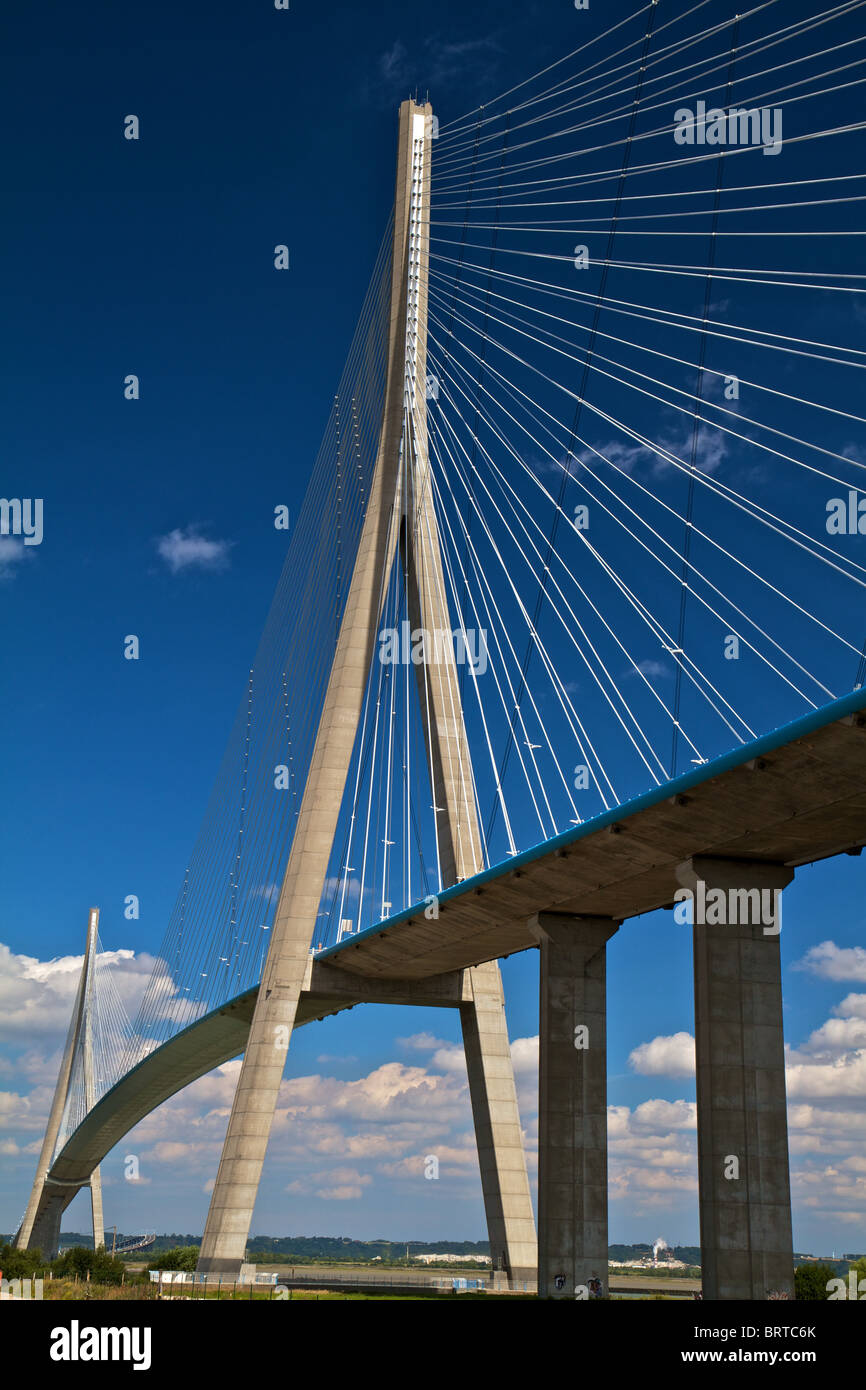 Pont de normandie Banque de photographies et d’images à haute ...