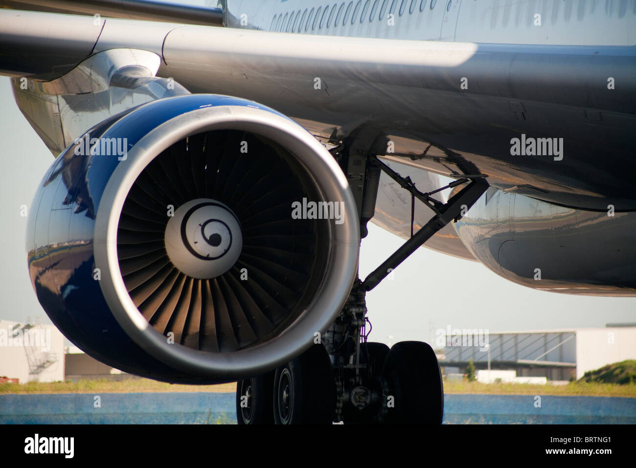 Support moteur avion Banque de photographies et d’images à haute ...