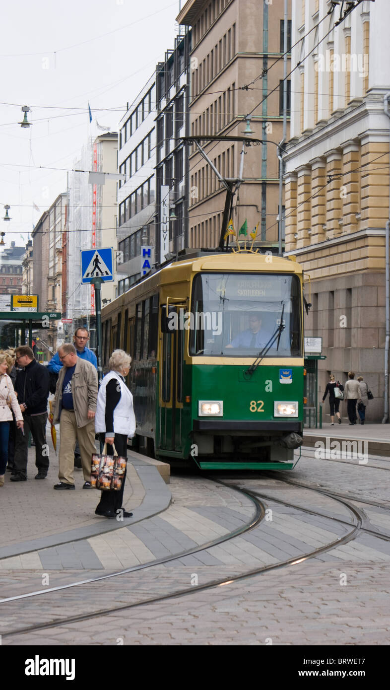 Helsinki tramway Banque de photographies et d’images à haute résolution ...