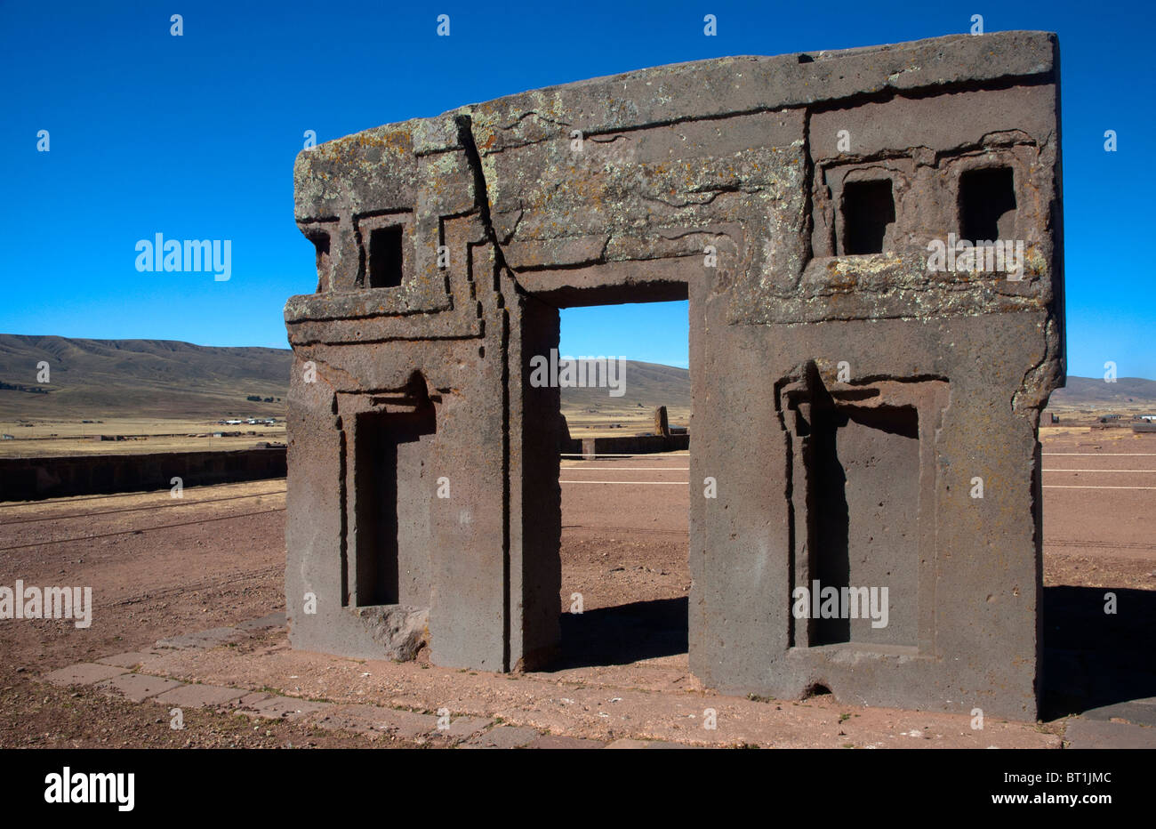 La Puerta de Sol, Porte du Soleil, du Kalasasaya, au site archéologique ...