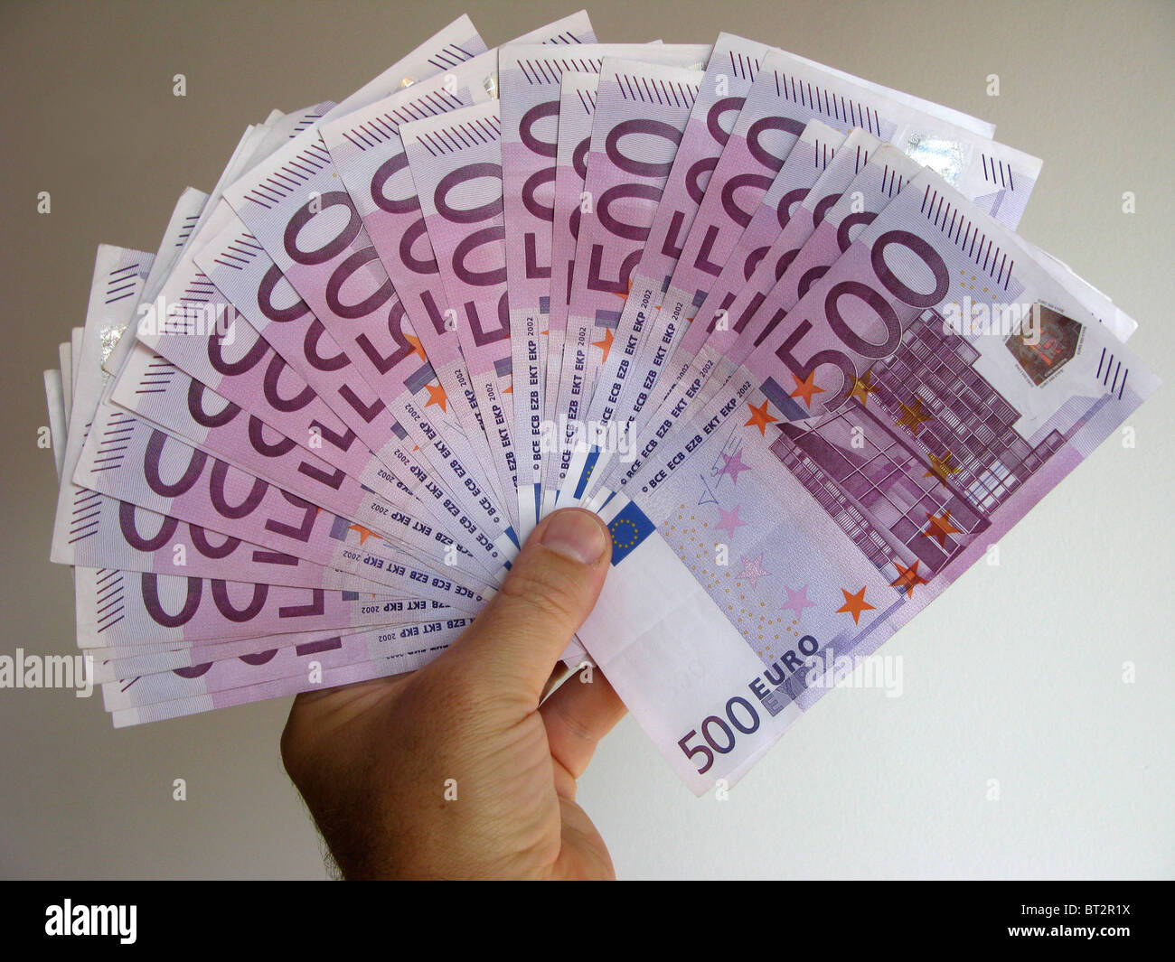 Les billets en euros 500 projets de notes Photo Stock - Alamy