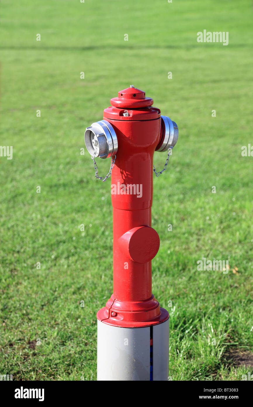 Fire hydrant red Banque de photographies et d’images à haute résolution ...