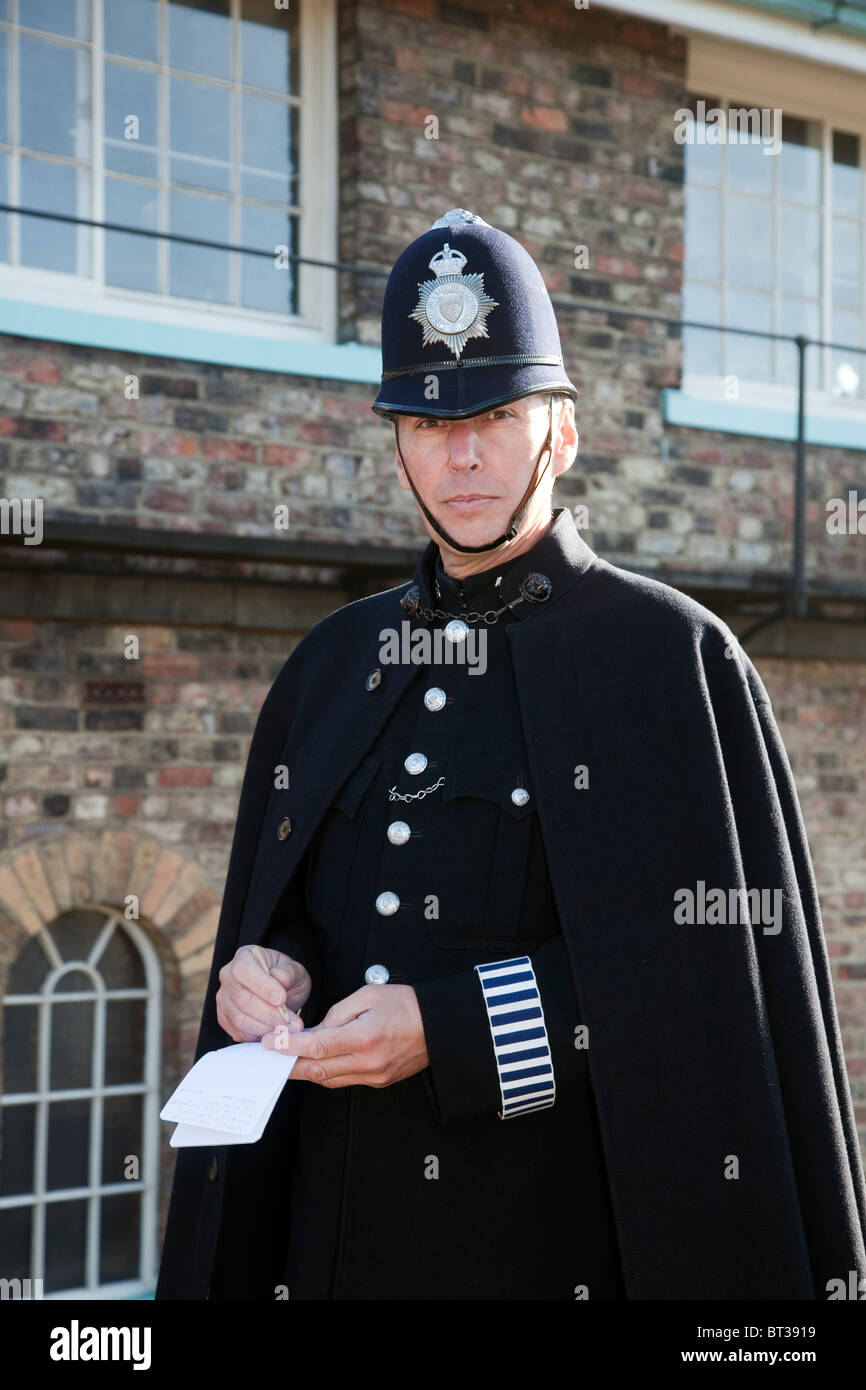 Chapeau de police anglais traditionnel Banque de photographies et d ...