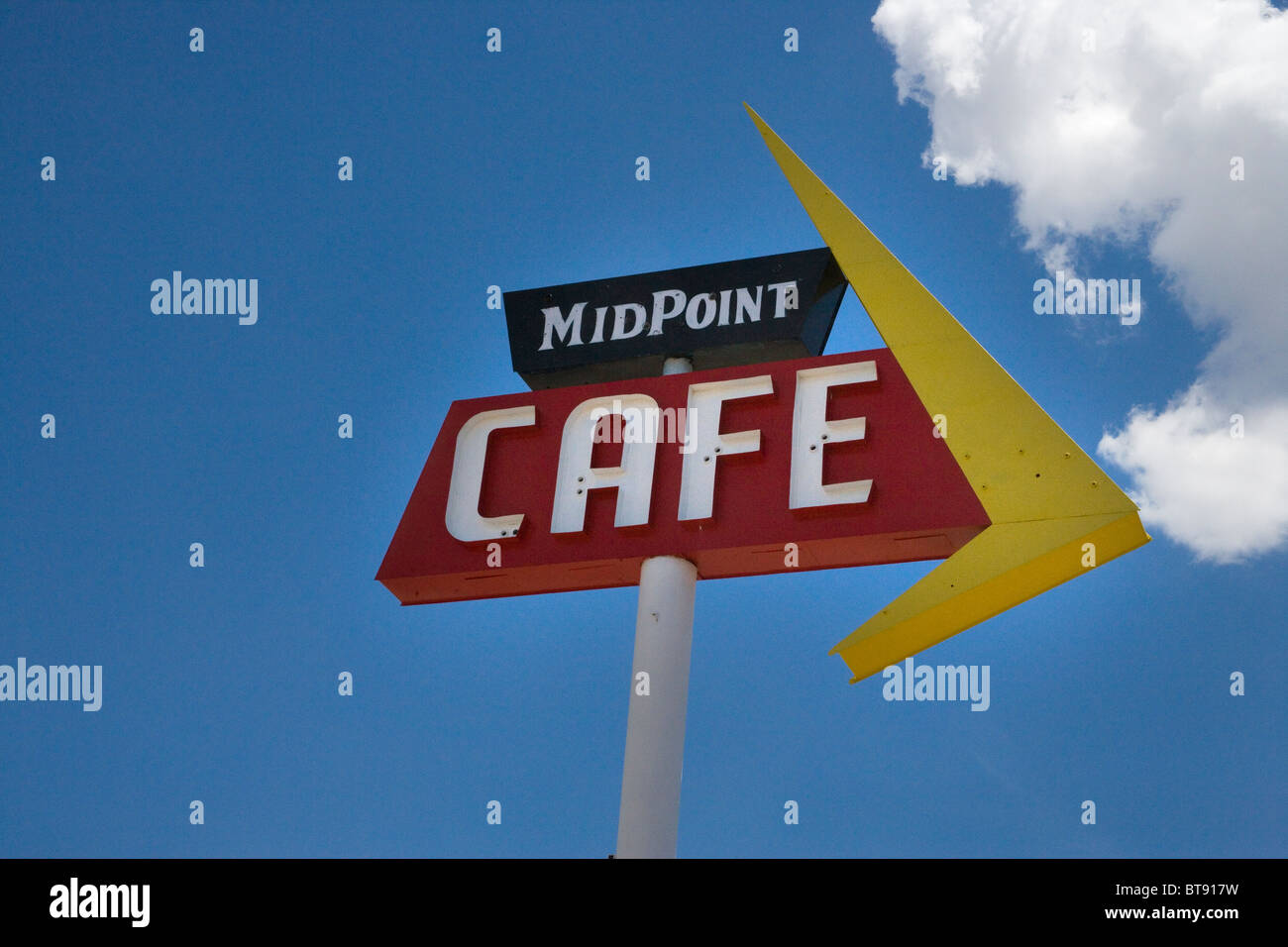 Midpoint cafe route 66 Banque de photographies et d’images à haute ...