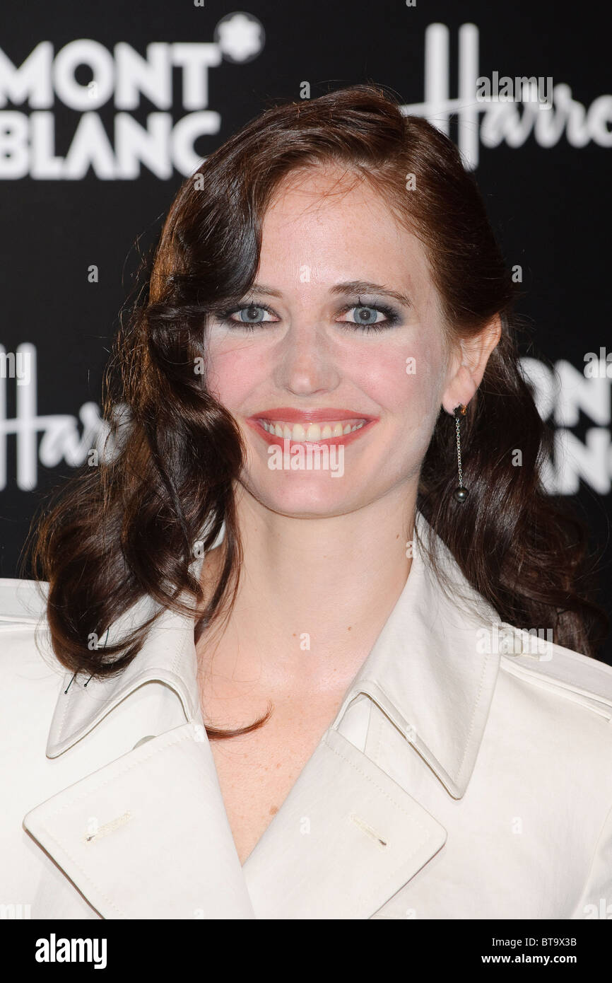 Eva Green lance le nouveau 'Montblanc Meisterstuck Diamond écrit ...
