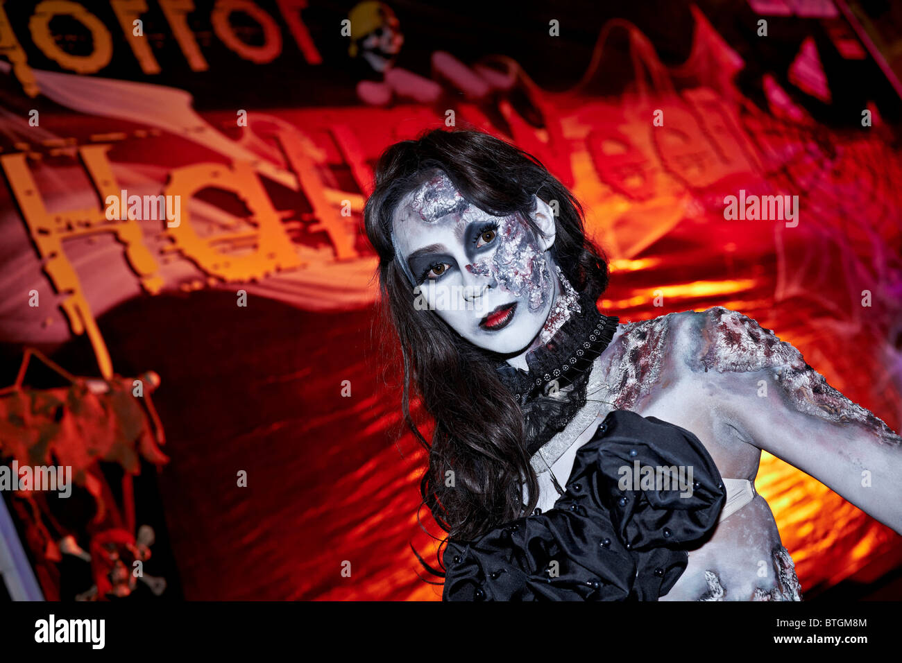 Zombie s Banque de photographies et d’images à haute résolution - Alamy