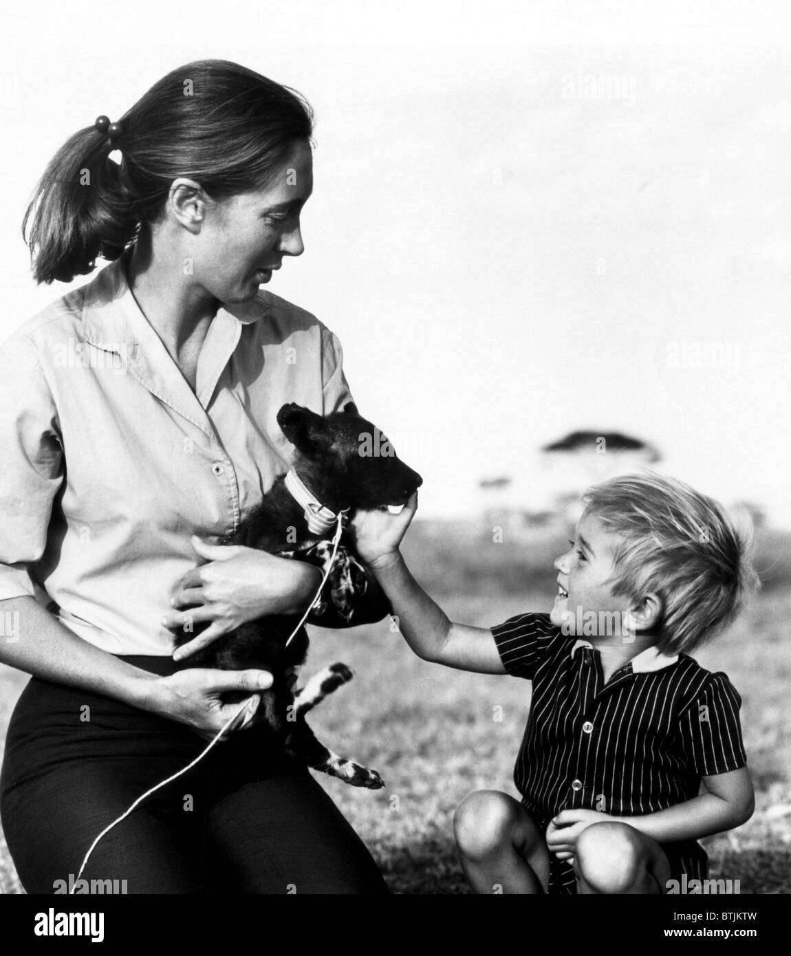 Jane Goodall et son fils, Grub. ca 1976. Avec la permission de ...
