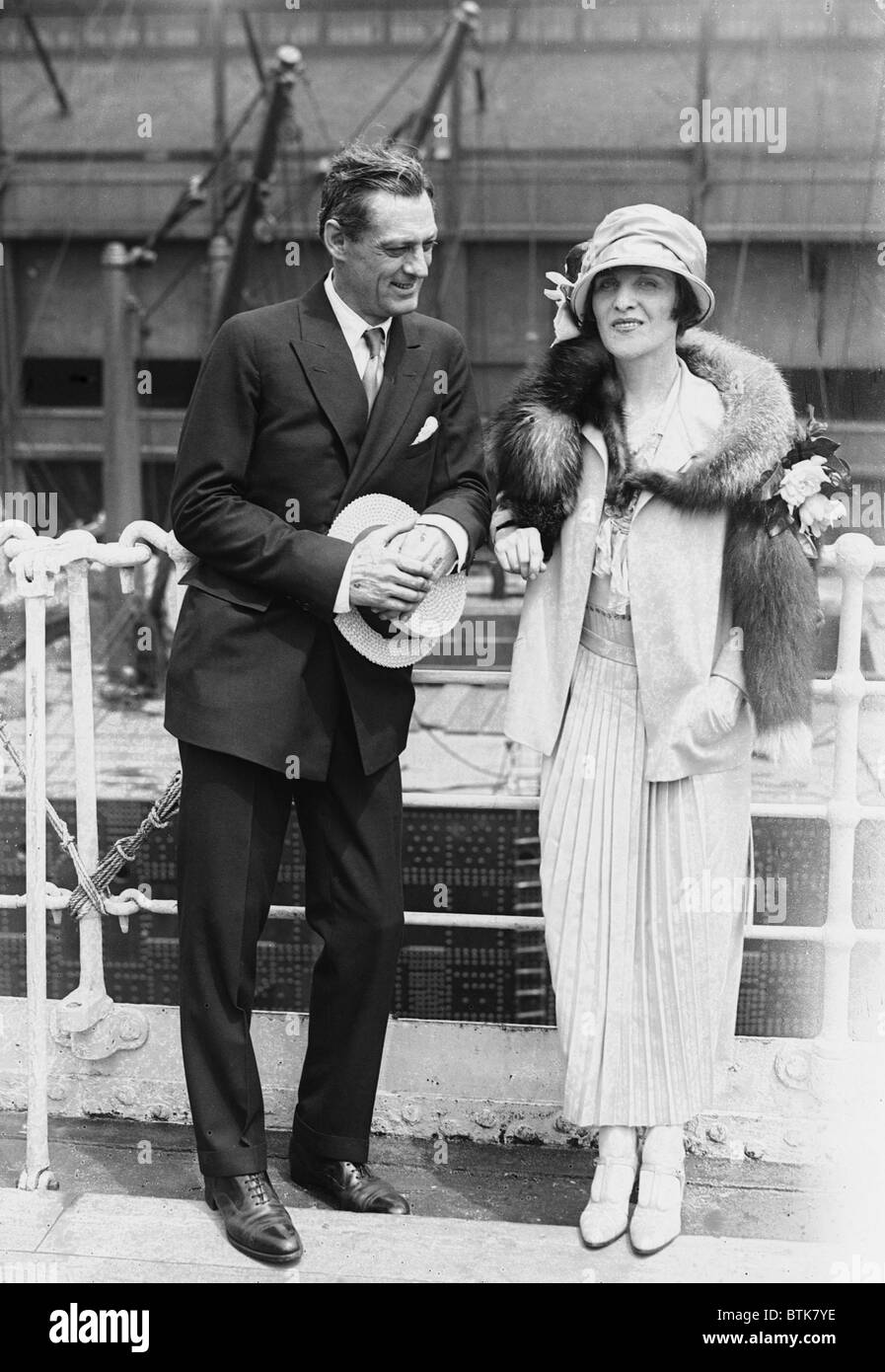 Lionel Barrymore (1878-1954), avec sa deuxième épouse, l'actrice Irene ...