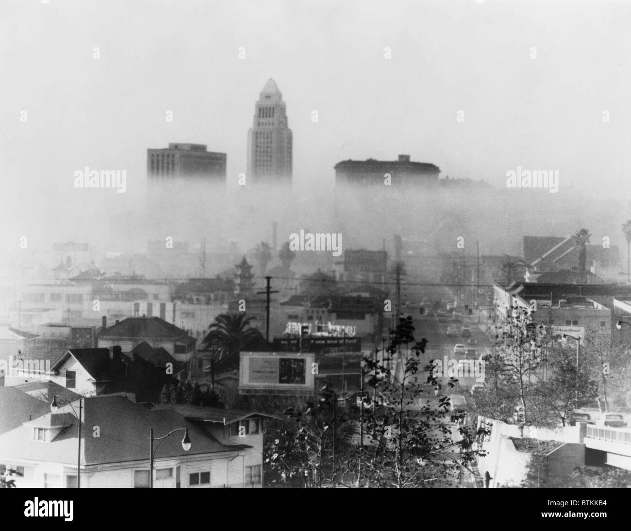 Smog californien Banque d'images noir et blanc - Alamy