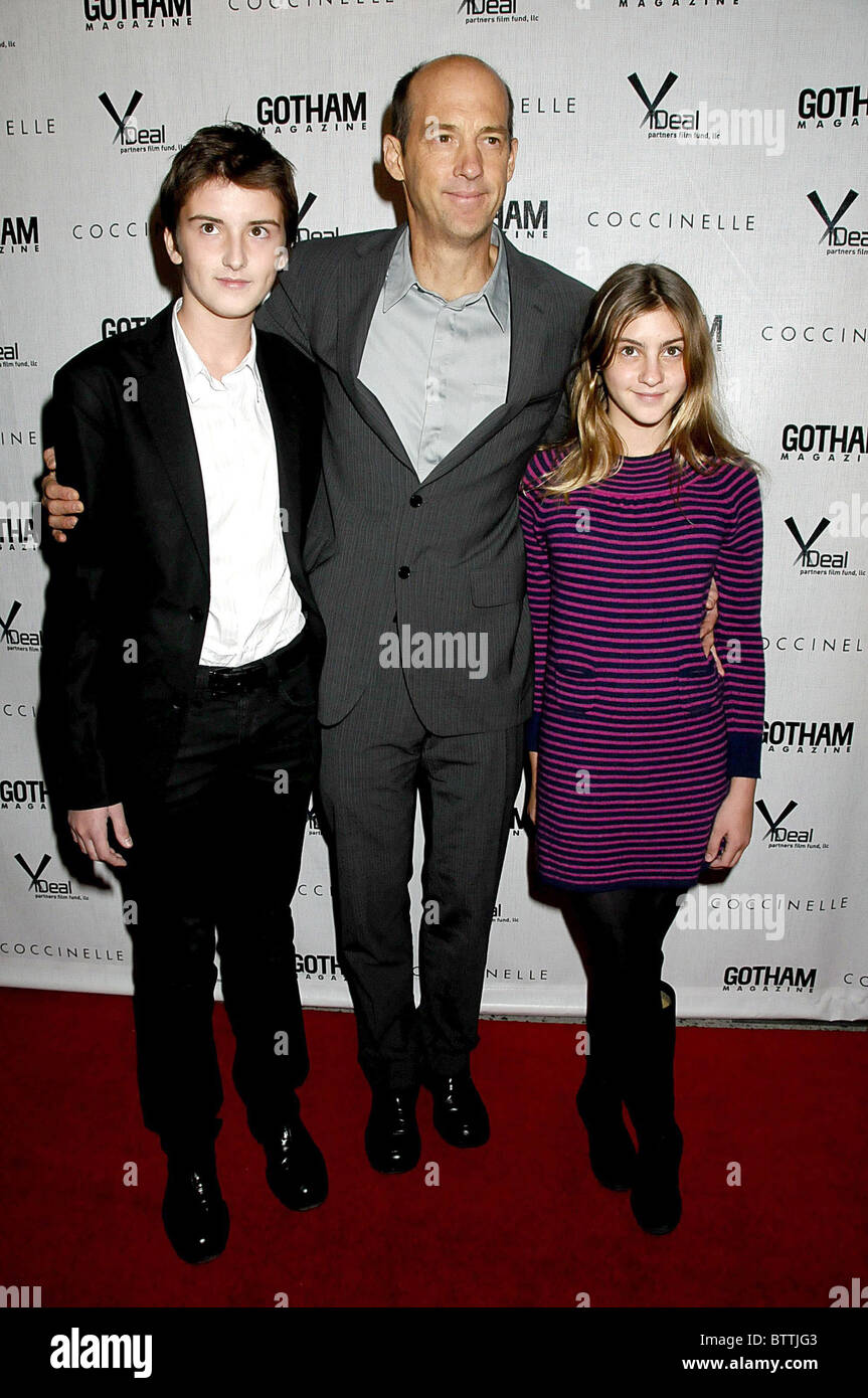Anthony edwards and children Banque de photographies et d’images à ...