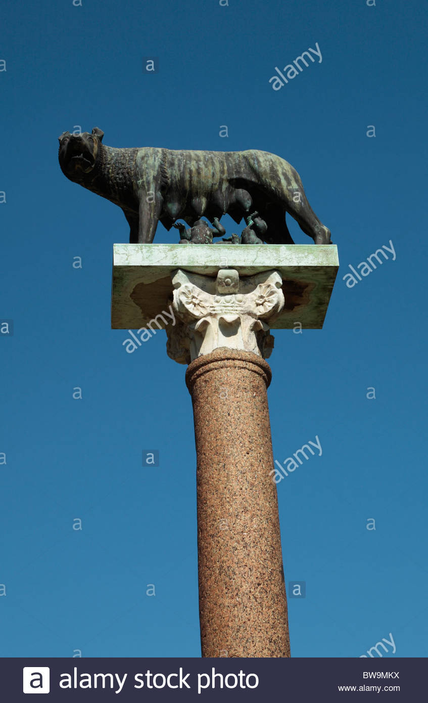 Statue De Romulus Et Remus Banque d'image et photos - Alamy
