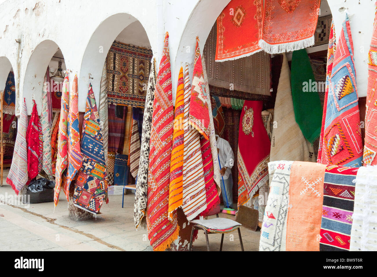 Boutiques dans le souk dans le marché du quartier des Habous ...