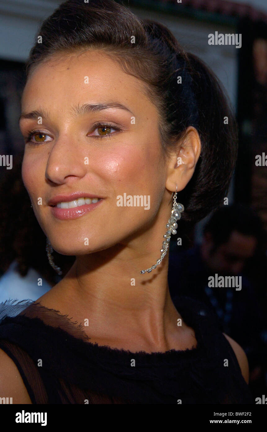 Indira varma Banque de photographies et d’images à haute résolution - Alamy