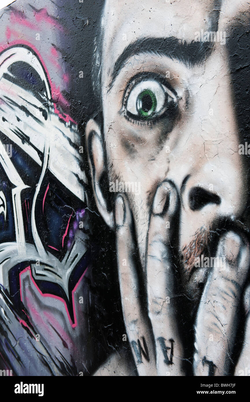 Visage graffiti Banque de photographies et d’images à haute résolution ...