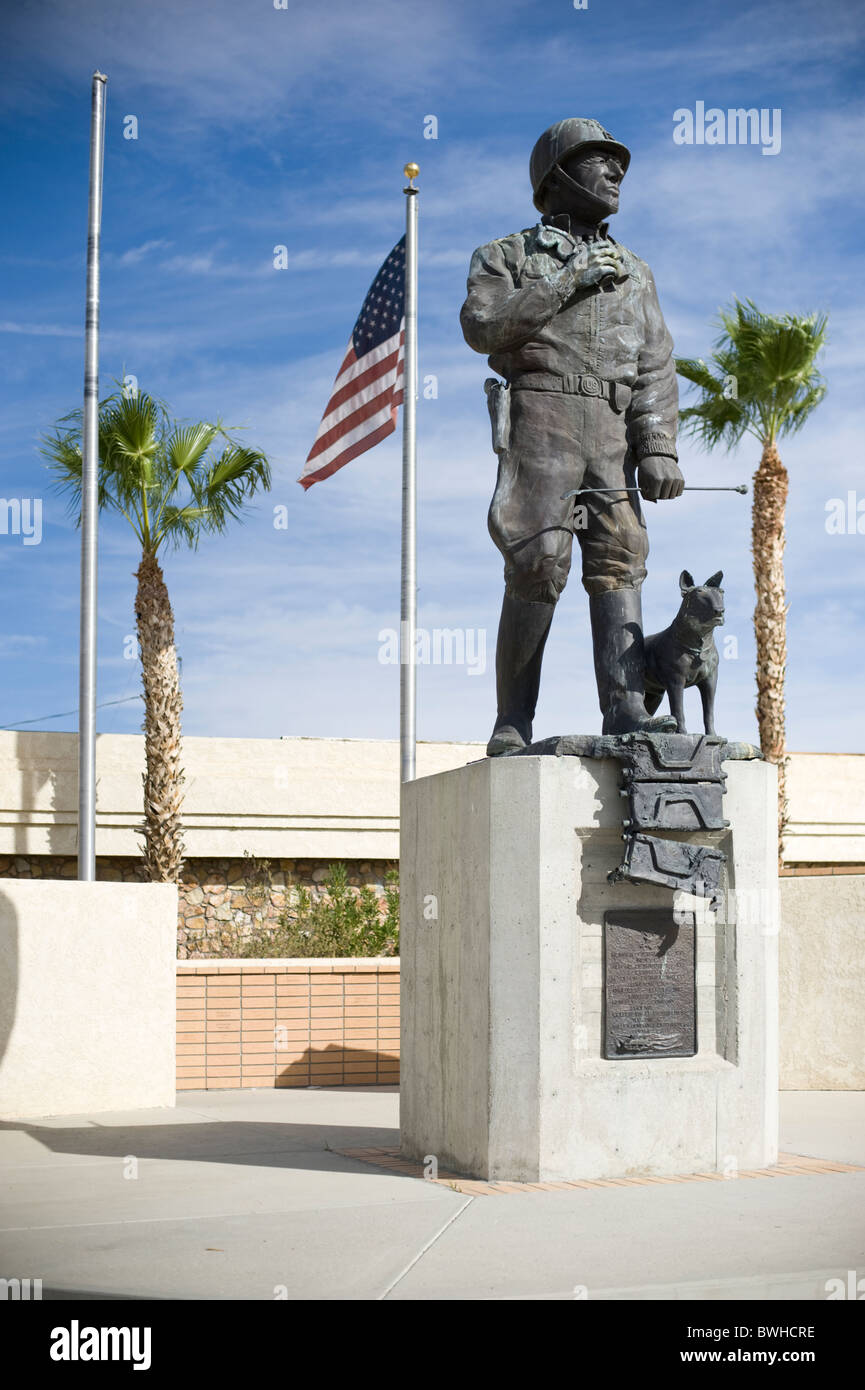 Statue du général Patton au général Patton Memorial Museum à Chiriaco ...