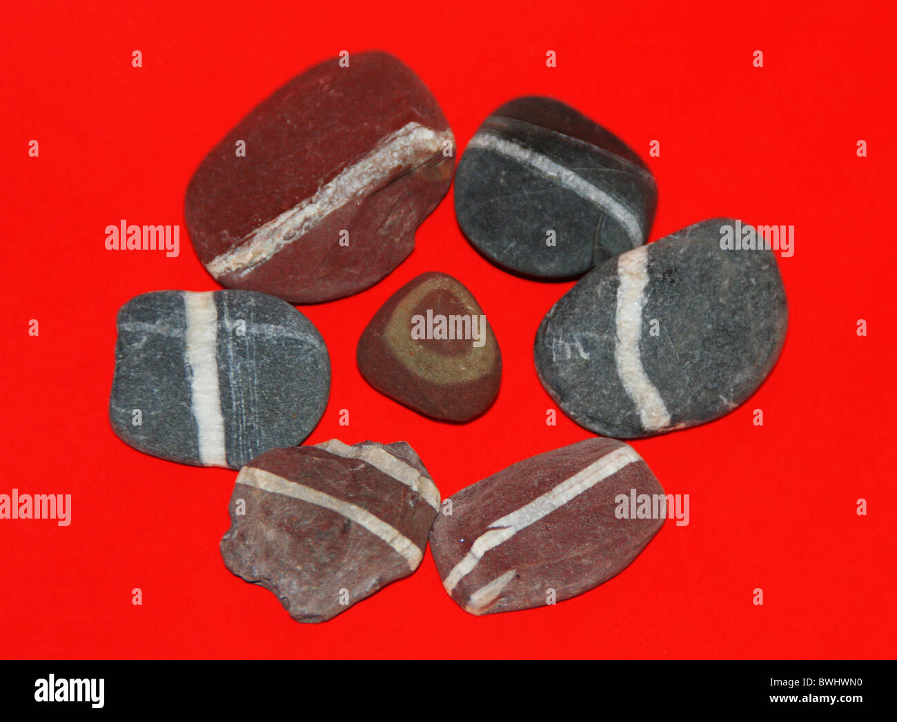 Pierre symbolique des pierres symbole alignés façon ligne ligne cercle ...