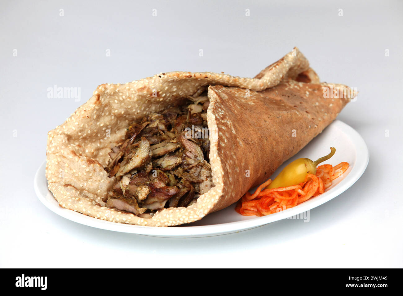 L'agneau et la Turquie dans un shawarma (Lafa pita irakienne Photo ...