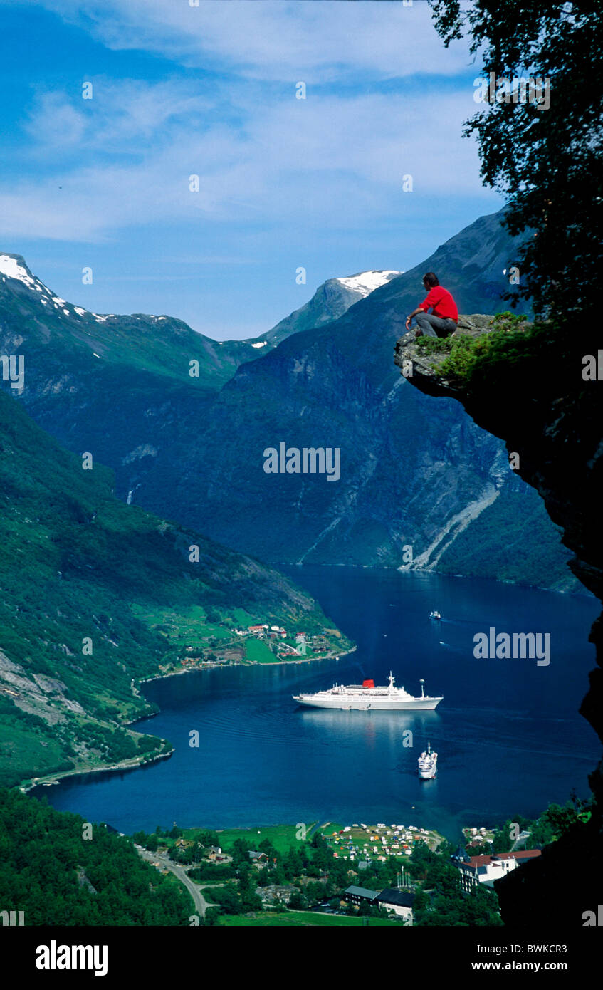 Europe Norvège fjord de Geiranger Geirangerfjord scenery rock cliff ...