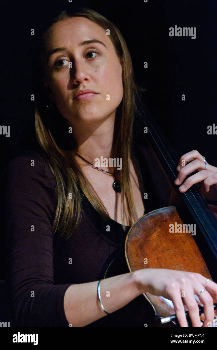 Kate ellis Banque de photographies et d’images à haute résolution - Alamy