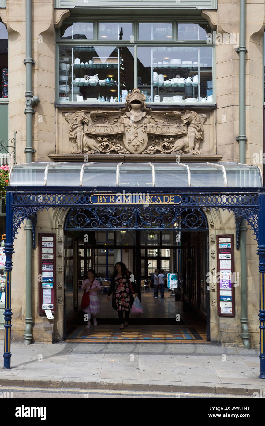 Byram arcade Banque de photographies et d’images à haute résolution - Alamy