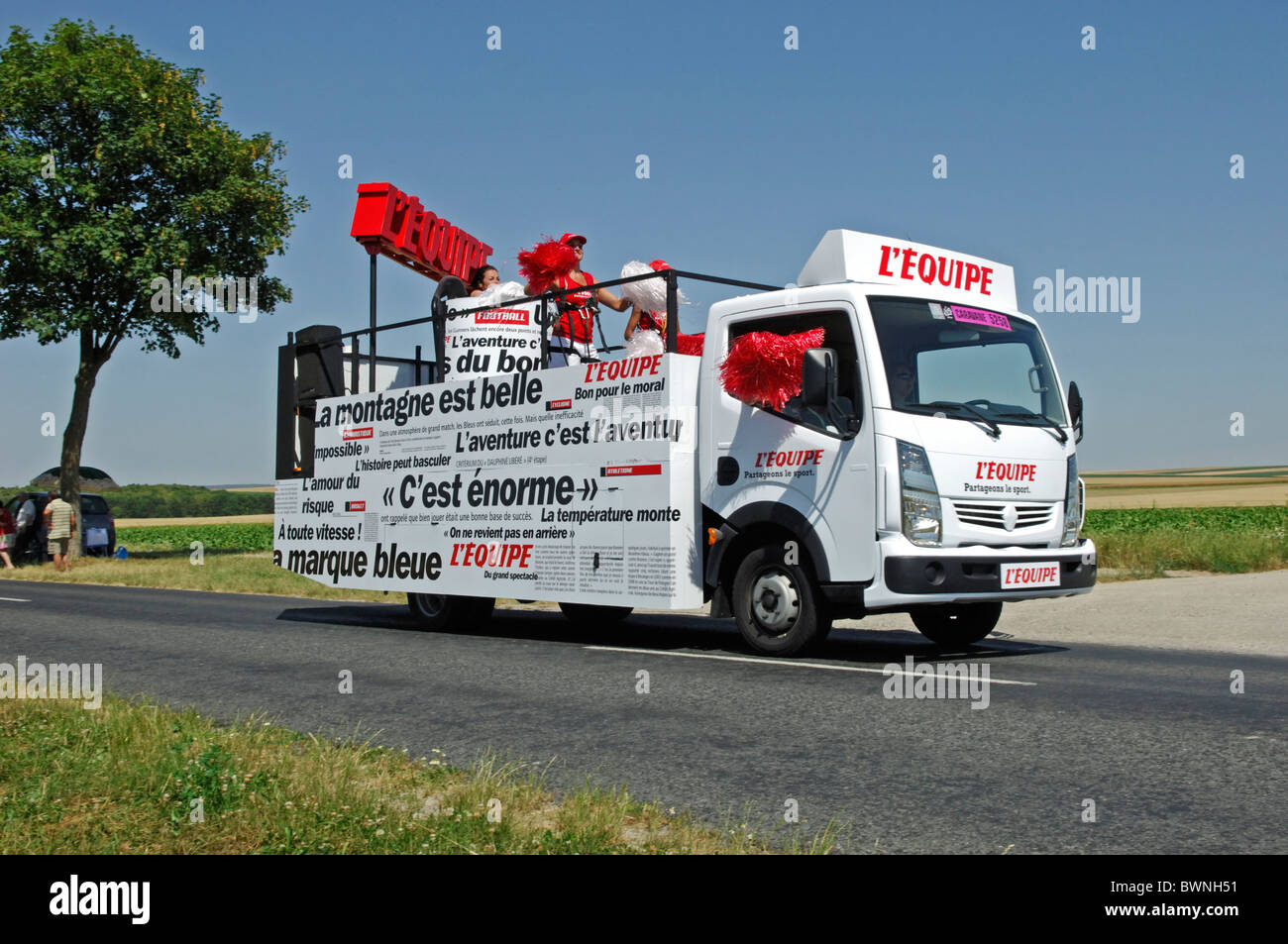 Tour de france publicity vehicle Banque de photographies et d’images à ...