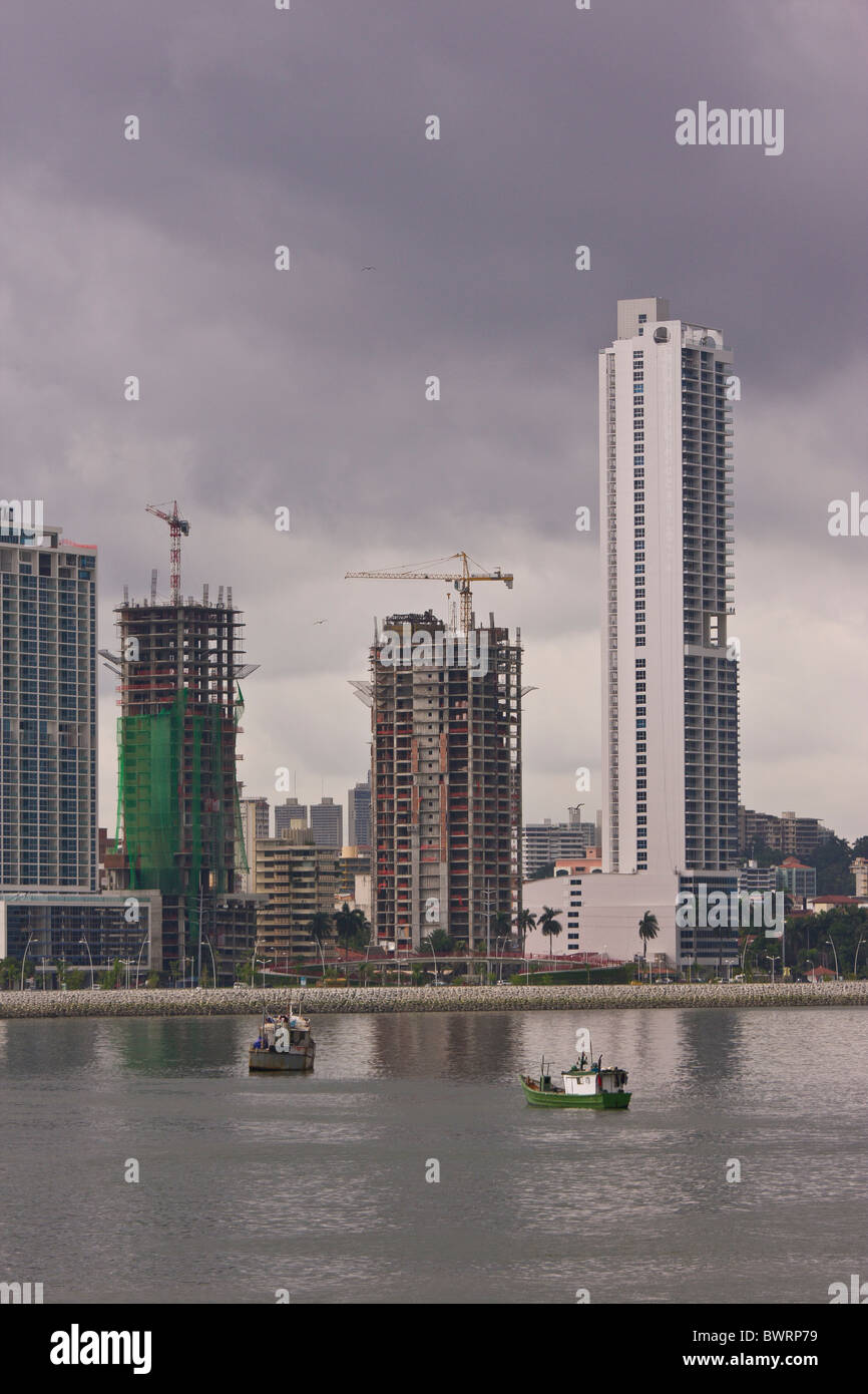 La ville de Panama, Panama - skyline et bateaux, le centre-ville de ...