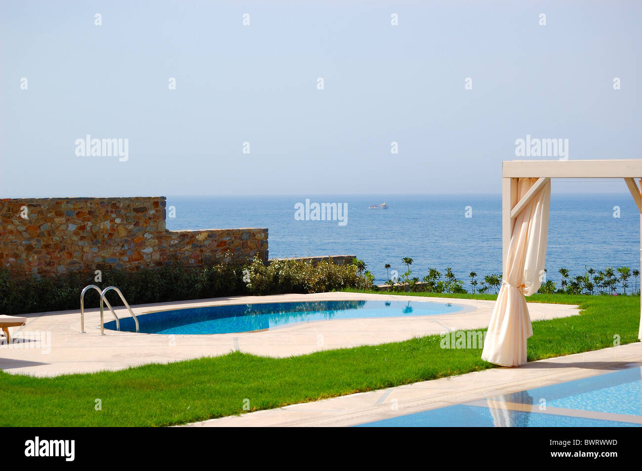 Piscine jacuzzi plage villa de luxe Banque de photographies et d’images ...