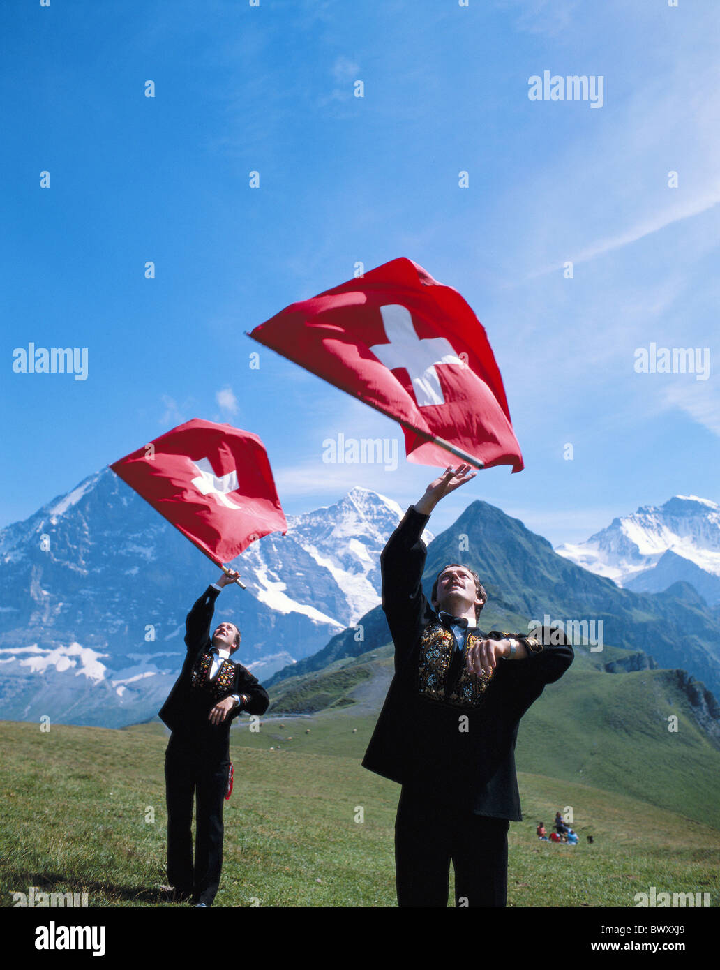 La tradition dans le canton de Berne Oberland Bernois Eiger flag ...