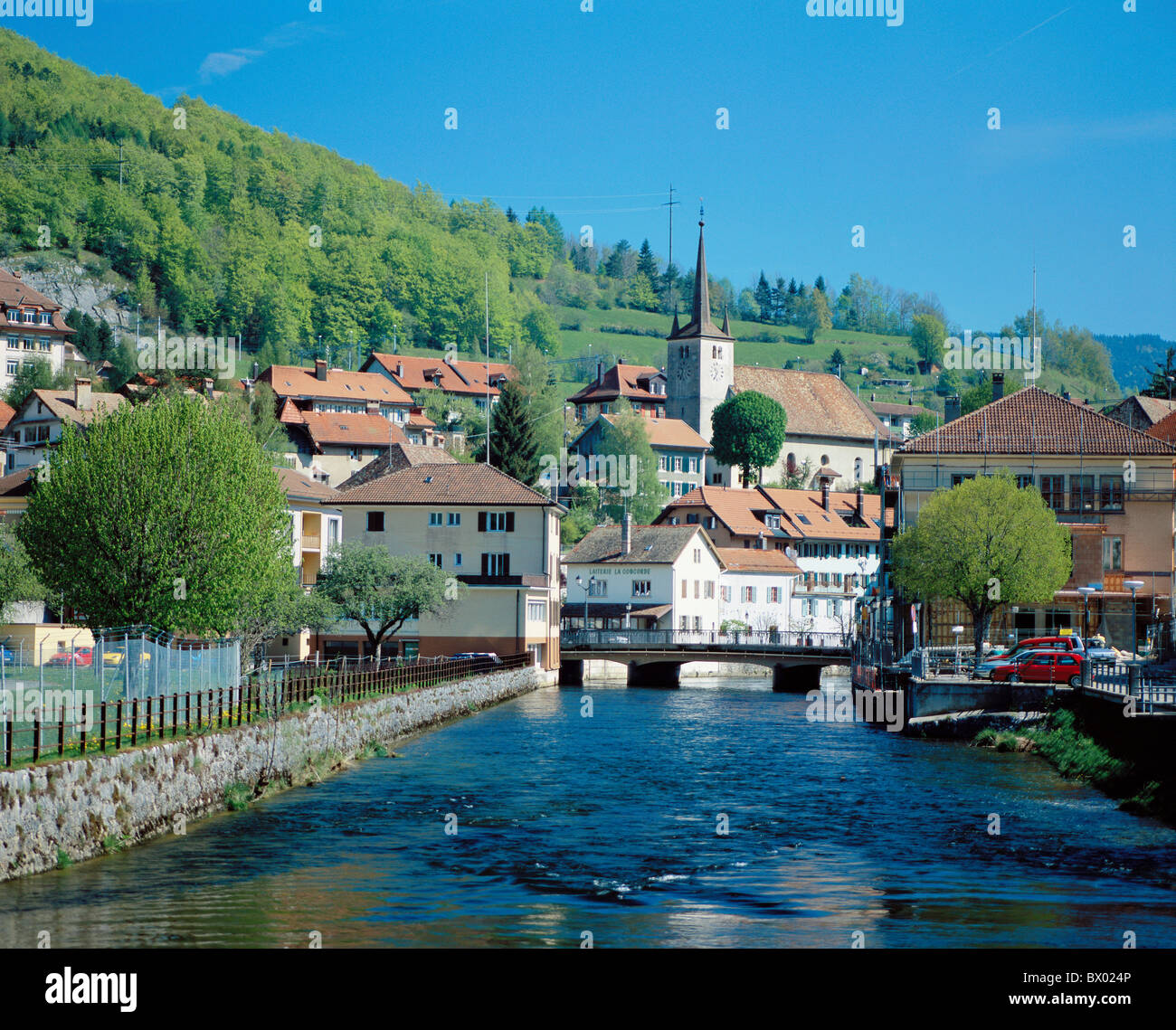Voir le débit de la rivière village Orbe canton de Vaud Suisse Europe ...