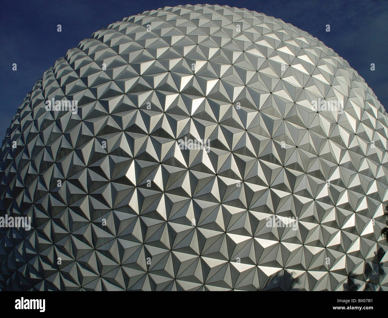 Sous réserve d'Epcot en Floride parc parc de loisirs monde futur ...